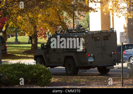 New Britain, Connecticut, USA. 4th Nov, 2013. Connecticut state police ...