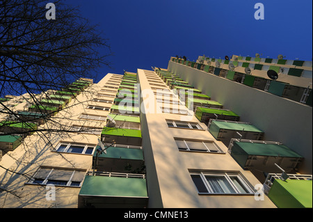 1960s ARCHITECTURE HIGH RISE APARTMENT BUILDING Stock Photo - Alamy