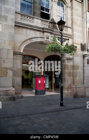 Red Post box Gibraltar Post Office Stock Photo - Alamy