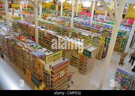 Metro Supermarket, grocery store Stock Photo - Alamy