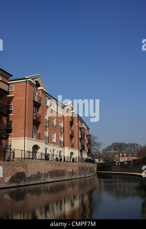 Canal side apartments in Worcester, UK Stock Photo - Alamy