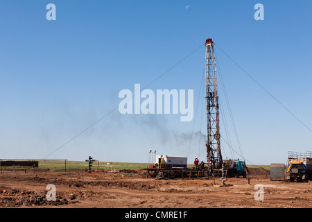 Installation for workover wells in the drilling site Stock Photo - Alamy