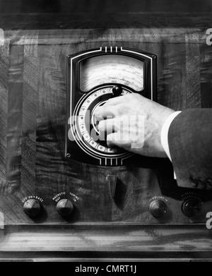 Vintage short wave radio dial with push buttons and country's and citys ...