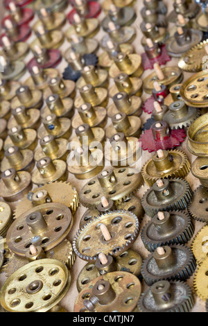 Meccano gears and wheels Stock Photo - Alamy