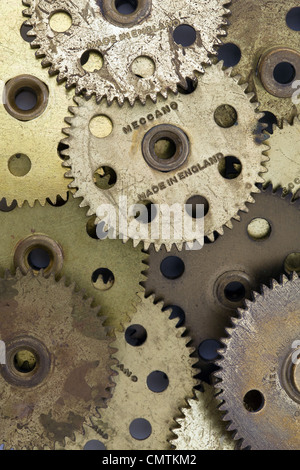 Meccano gears and wheels Stock Photo - Alamy