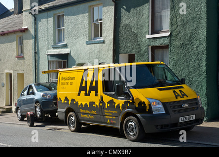 AA van on AA breakdown recovery lorry Stock Photo - Alamy