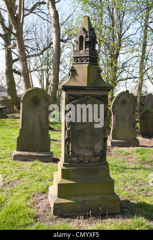 Graveyard; Saint Mary's church, Kippax Stock Photo - Alamy