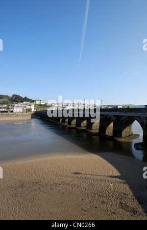 Bideford long bridge at low tide in North Devon Stock Photo - Alamy