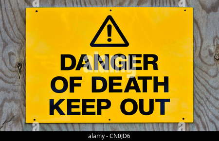 danger of death sign keep out Stock Photo - Alamy