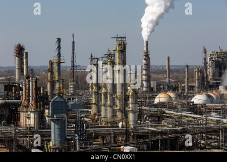 Sunoco oil refinery, Philadelphia, Pennsylvania, USA Stock Photo - Alamy