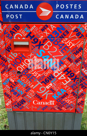 Canadian mailbox, modern design, Canada Post free-standing post box ...