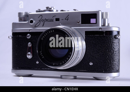 Front and Top view of a 1963 Zorki 4, with Cyrillic logo , Russian copy ...