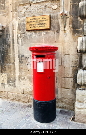 RED POST BOX,VALLETTA,MALTA Stock Photo - Alamy