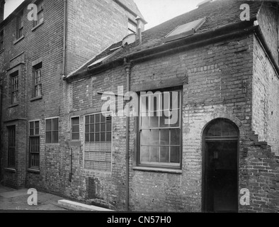 Shopping Victoria Street Wolverhampton, 1920s. Shops include Beatties ...