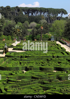 Italy Rome maze in Villa Doria Pamphilj Stock Photo - Alamy
