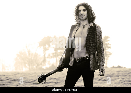 John Fairhurst blues and folk guitarist Stock Photo: 47489990 - Alamy