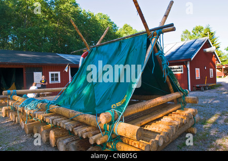 Building a timber raft on Klaralven. Varmland, Sweden Stock Photo - Alamy