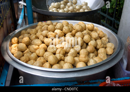Deep fried meat balls, street food in Bangkok, Thaialnd Stock Photo - Alamy