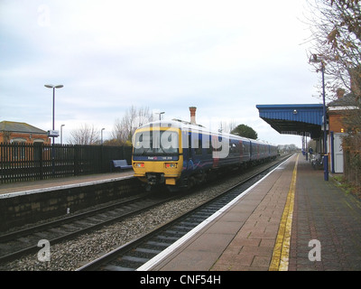 First Great Western 'dymanic lines' liveried Class 166 No. 166207 at ...