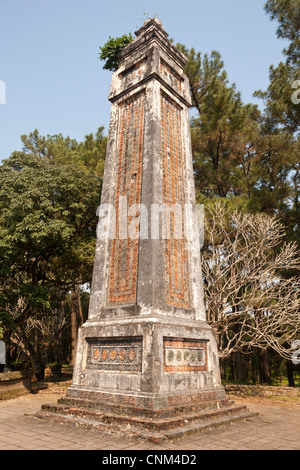 Emperor Tu Duc's tomb is one of the most beautiful works of Nguyen ...