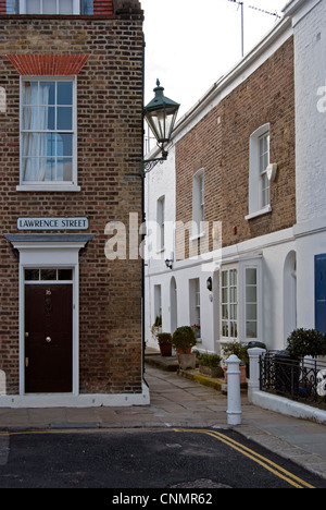 Upper Cheyne Row and Lawrence Street, Chelsea, London Stock Photo - Alamy
