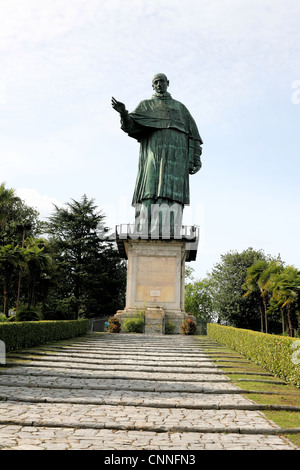 Bronze statue of Saint Charles Borromeo (San Carlone), Arona, Italy ...