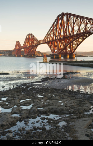 The Forth Railway Bridge, near Edinburgh, Scotland Stock Photo - Alamy