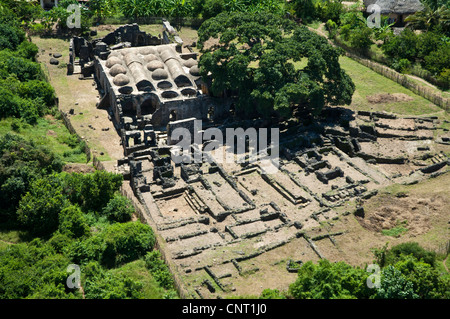 Kilwa Kisiwani Ruins, Mosque, Tanzania, Africa, UNESCO site Stock Photo ...