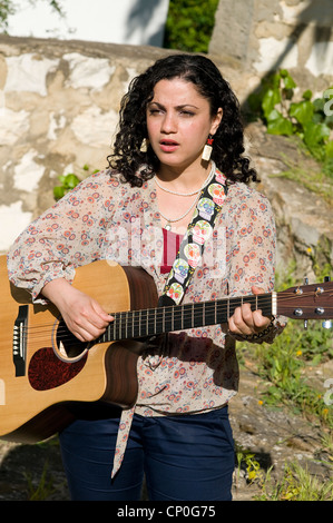 Tunisian singer Emel Mathlouthy singing in Tunis' neighbourhood where ...