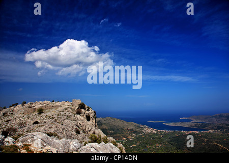 Approaching Grias castle above Ano Kardamyla village, Chios island ...