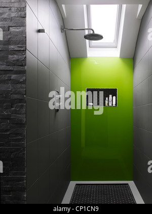 Alexandra Palace, London, UK. 21st Dec, 2025. 2025 PDC Paddy Power ...