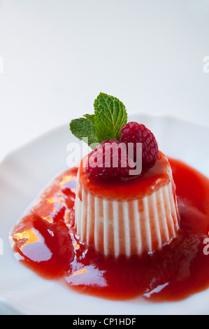 Delicious dessert. Cottage cheese with jam, yogurt, fresh strawberries ...