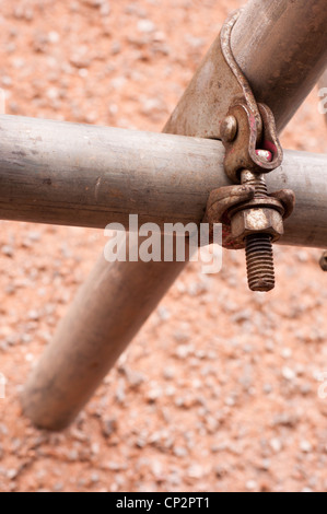 Scaffold connectors joining scaffolding poles together Stock Photo - Alamy