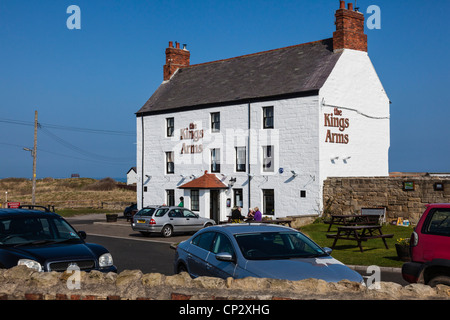 The Attractive Kings Arms pub at Seaton Sluice on the Northumberland ...