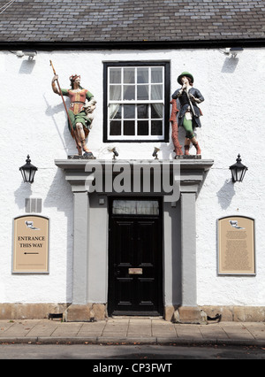 Shepherd and Shepherdess pub in Beamish with lead decorative figures ...