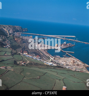 Gijón, Asturias, Spain. Musel Port. Container shipping ship, MSC Naisha ...