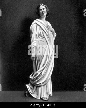 ISADORA DUNCAN (1877-1927) American dancer Stock Photo - Alamy