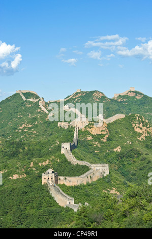 Great Wall of China snaking into the distance from Zhengbei Tower ...