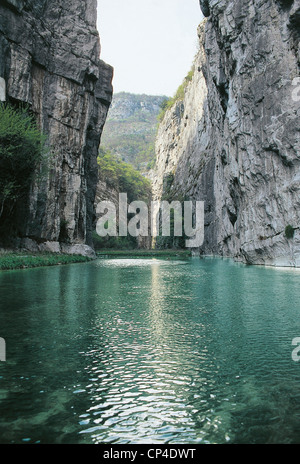 River Sarca at Ponte Arche. Trentino. Italy Stock Photo - Alamy