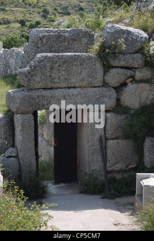 North postern gate, Citadel, Mycenae, Peloponnese, Greece Stock Photo ...
