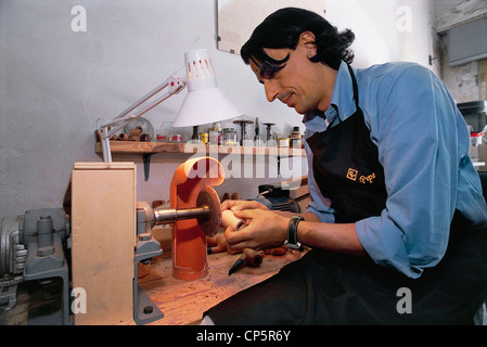 Calabria - Reggio Calabria - Laboratory of briar pipes Fabrizio Romeo ...