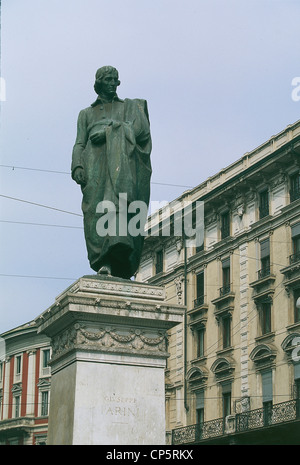 monument to Giuseppe Parini, Piazza Cordusio, Milan, 1911 Stock Photo ...