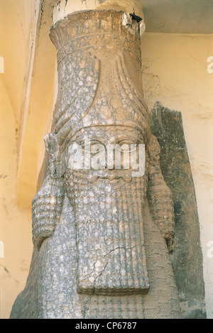 Iraq - Around Mosul. Nineveh, the walls, door Adad Stock Photo - Alamy