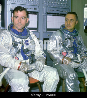 First Docking of Two Spacecraft in Orbit, 1966 Stock Photo: 135022064 ...