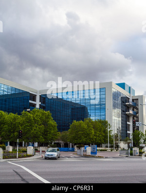Intel headquarters in Silicon Valley, Santa Clara, California, USA ...