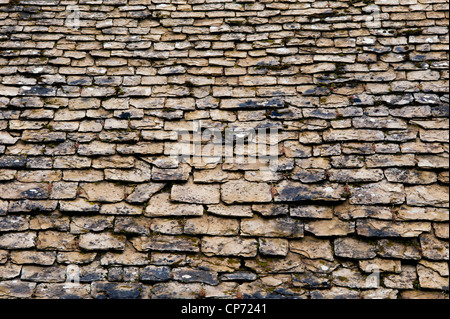 Old slate roof pattern. Cotswolds, England Stock Photo - Alamy