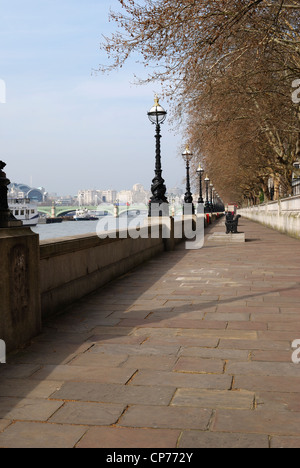 Riverside promenade of Albert Embankment. Lambeth. London. England ...