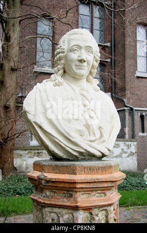 Carl Linnaeus (1707-1778), Swedish botanist and taxonomist. This bust ...