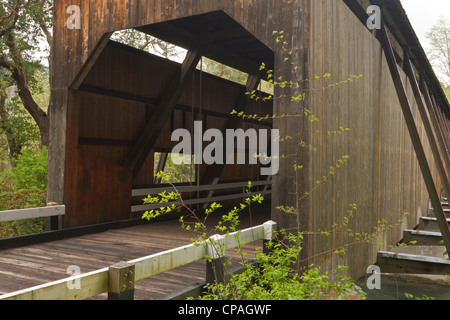 McKee covered bridge, Jacksonville, Oregon Stock Photo - Alamy