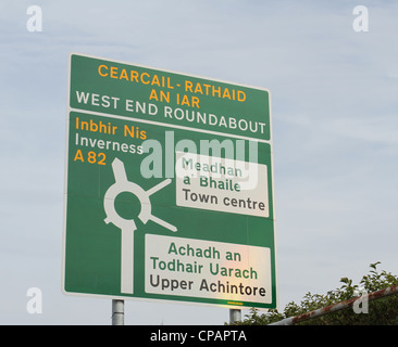 Bilingual road sign Fort William Scotland March 2012 Stock Photo - Alamy